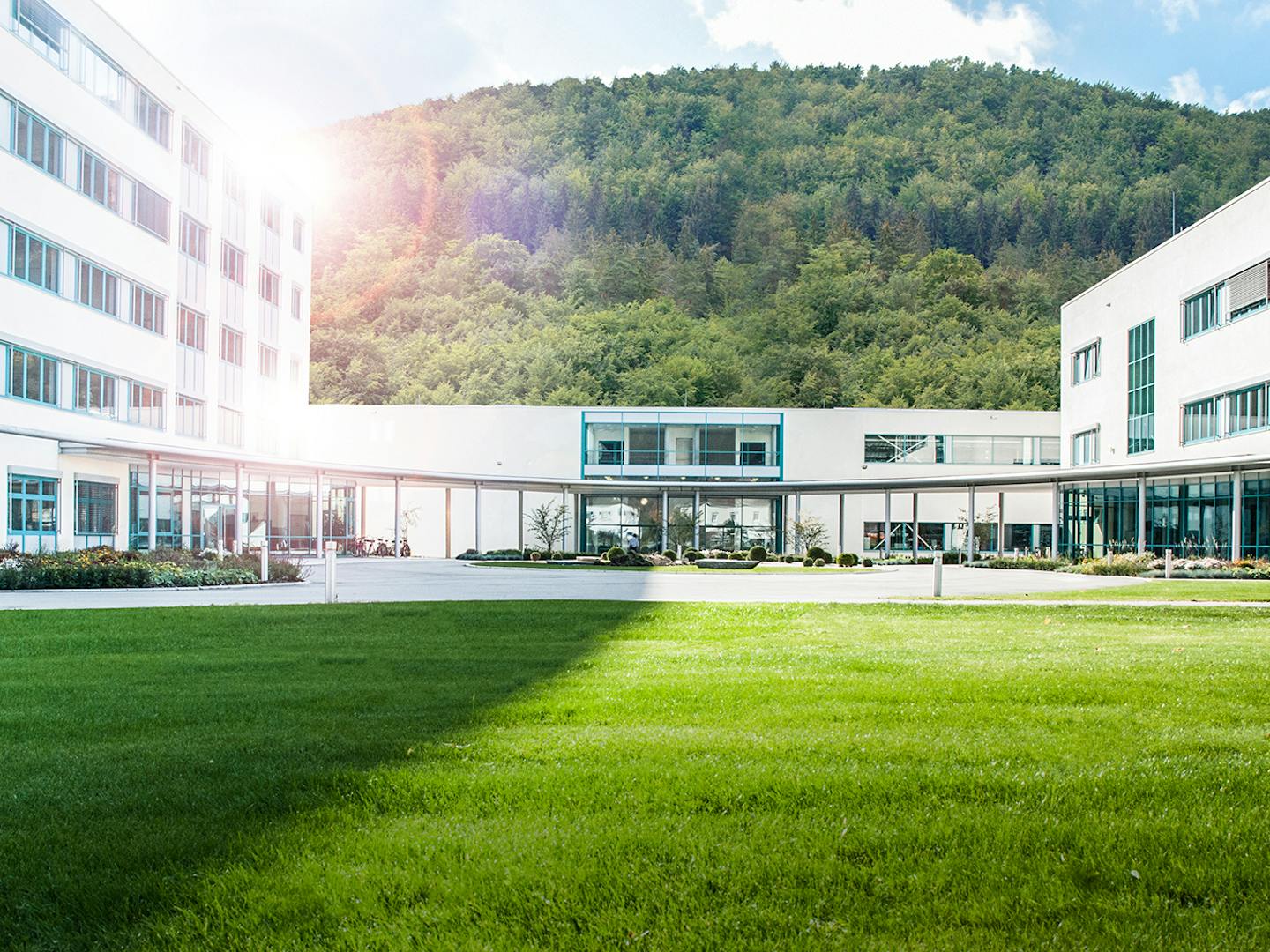 FUTURE STARTS HERE. | centrotherm