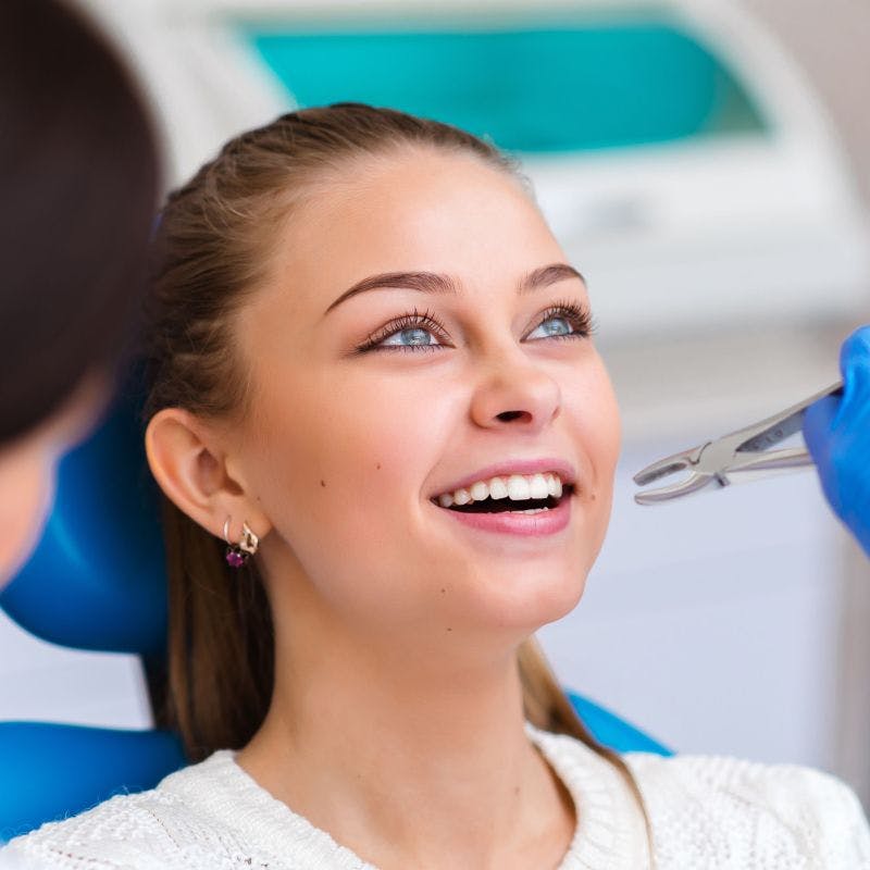 What Are the Common Complications of Tooth Extraction? - Cosmetic ...