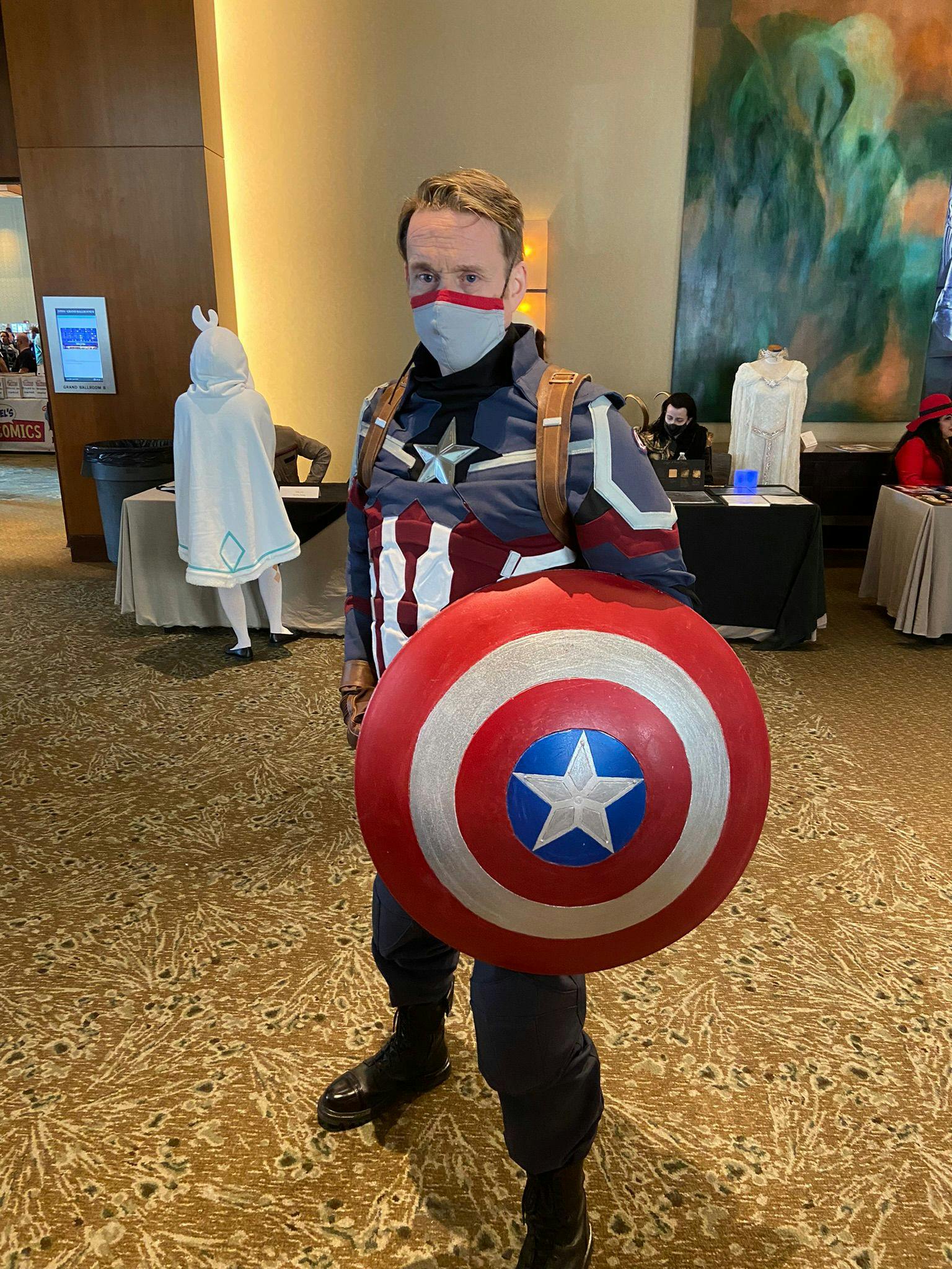 Wicked Comic Con Boston: Buy/Sell Event + Photos - Coscove