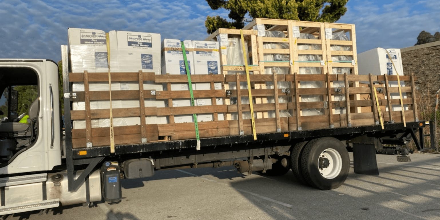 Plumbing Supply Delivery Service - Last-Mile Solution | Curri