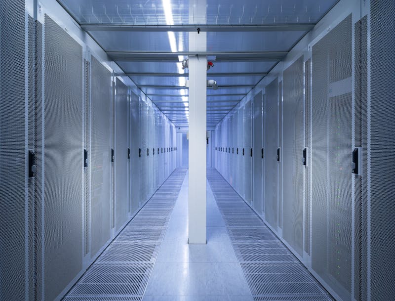 Hosting data centers in Iceland