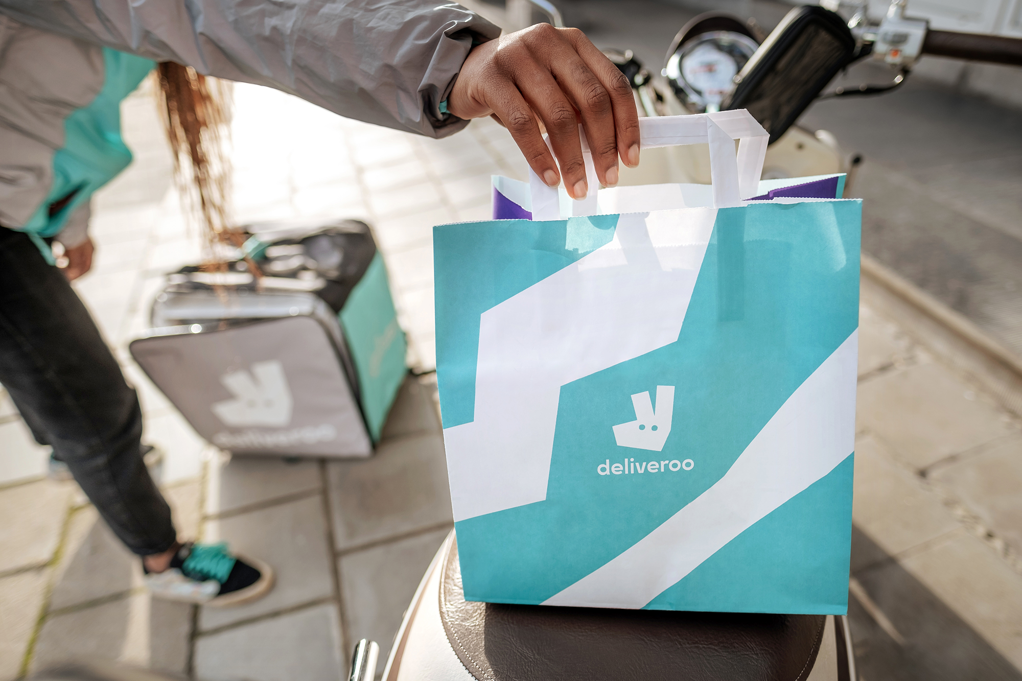 Deliveroo | What are the requirements for being a rider?