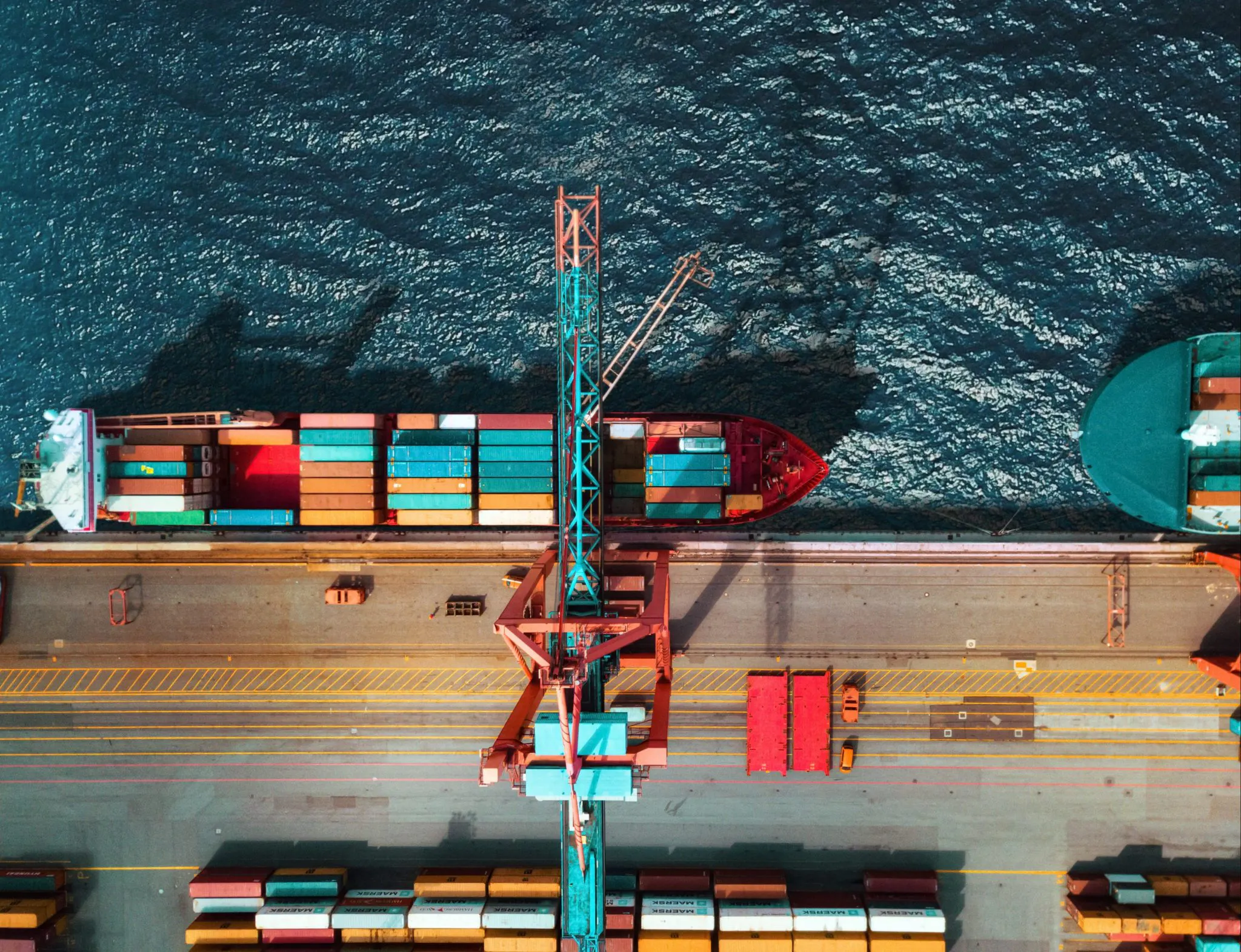 Track and trace standard for continuous container tracking | DCSA