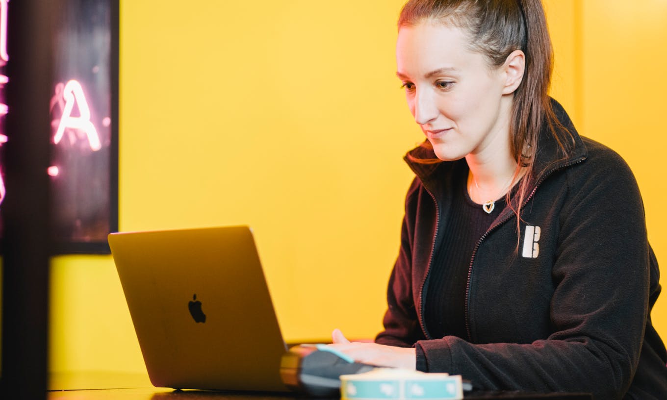 Drive more sales with Marketer Adverts | Deliveroo Partners