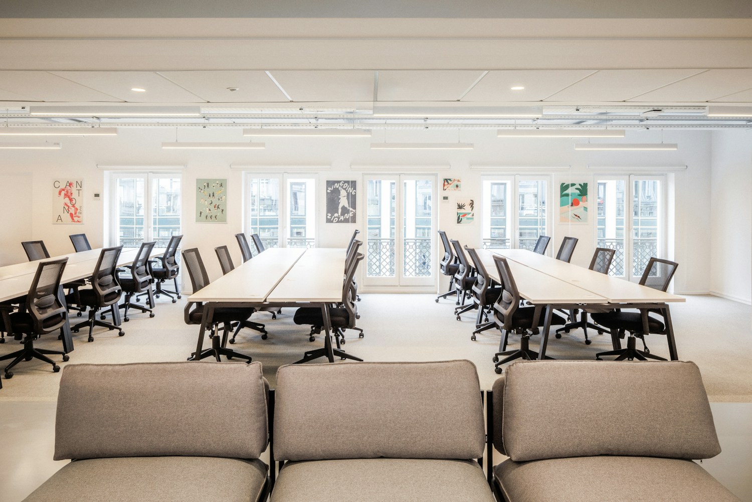 Comment choisir la dimension idéale pour un bureau ? - Deskeo