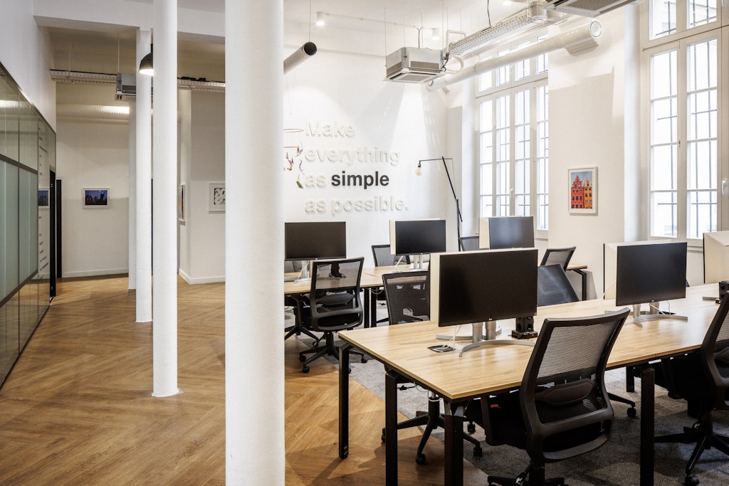 Professional office design and layout - Deskeo