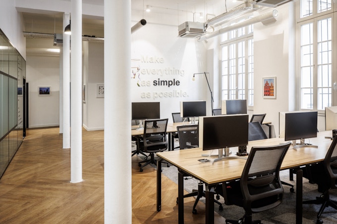 Professional office design and layout - Deskeo