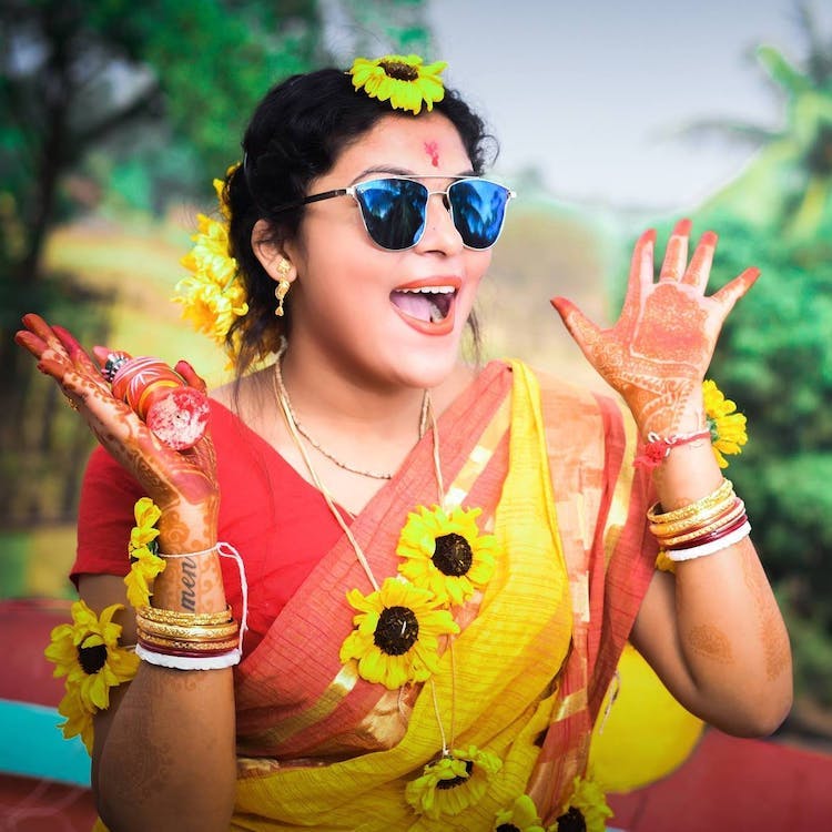15 Stylish Haldi Ceremony Poses ideas For Couples