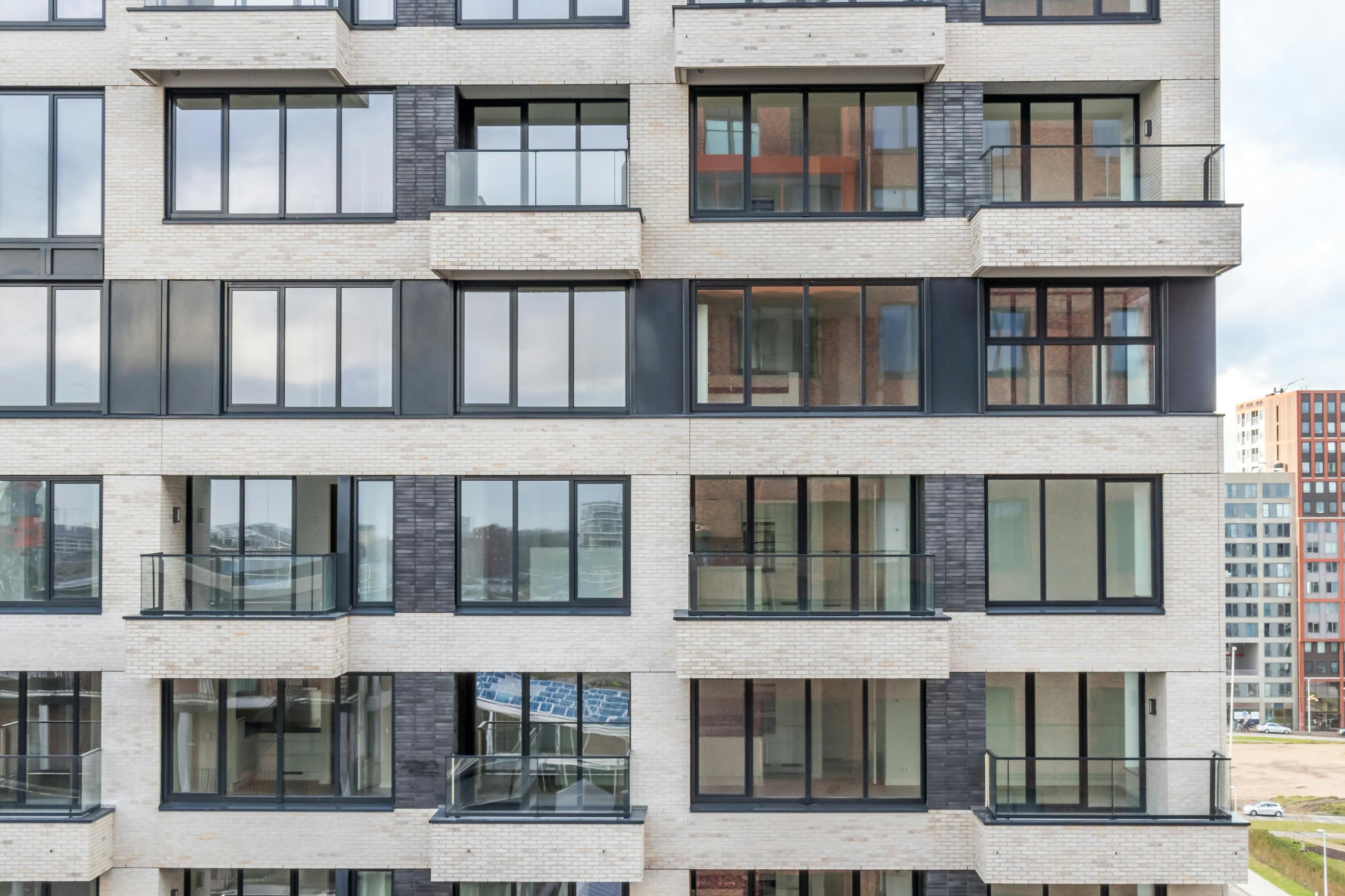 Pontkade aan het IJ Amsterdam Pararius