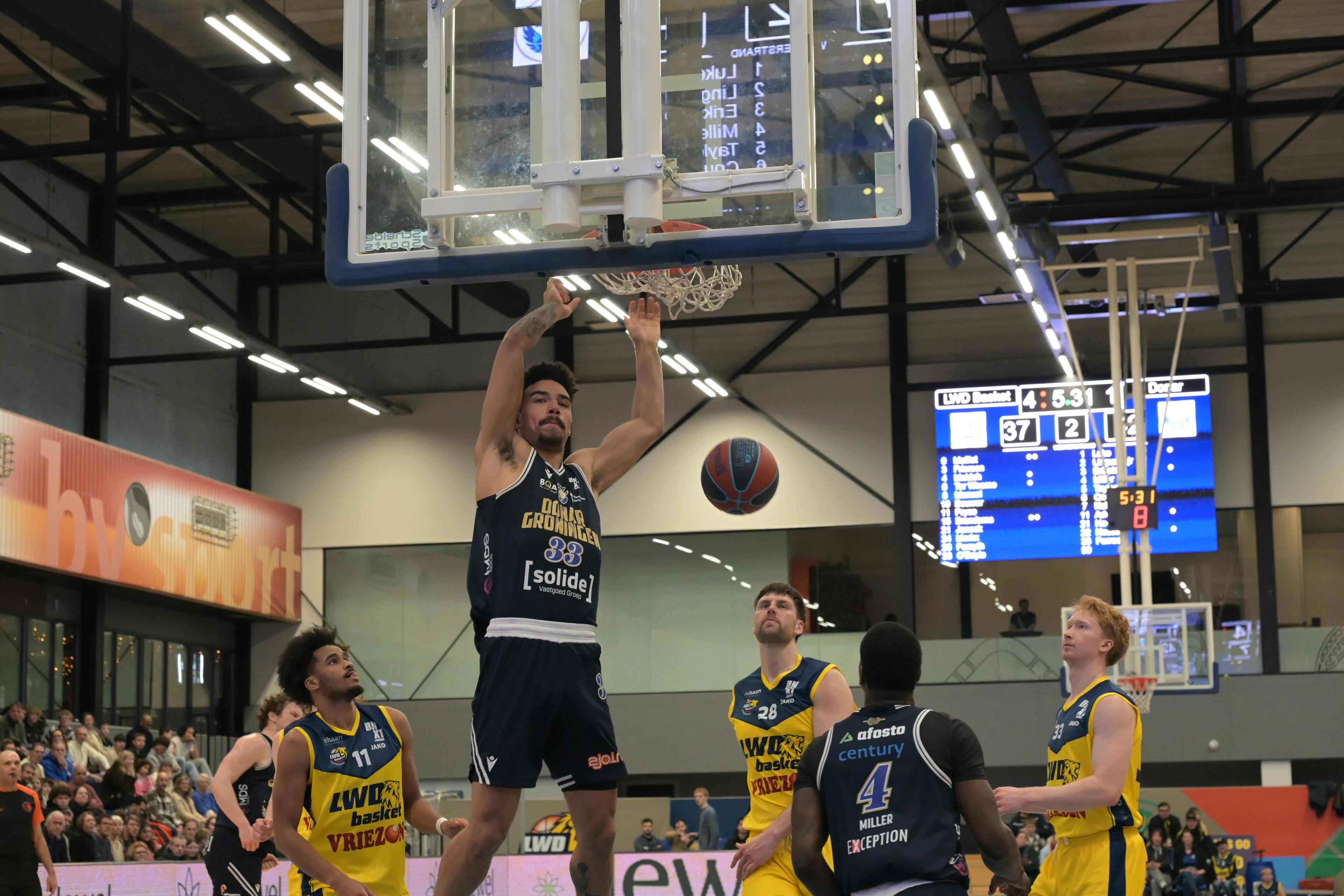 Donar Groningen naar halve finale basketbalcup