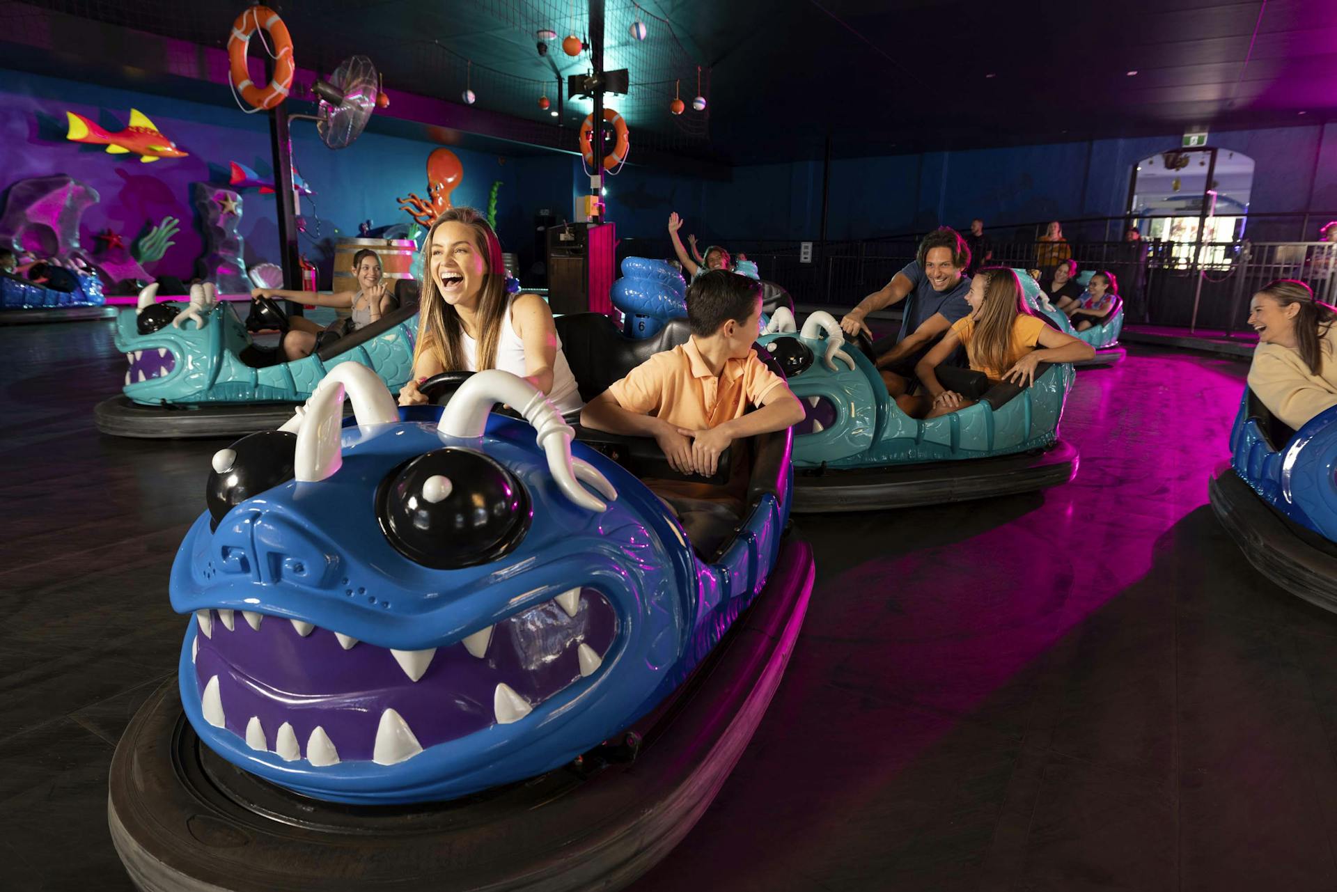 Deep Sea Dodgems | Dreamworld