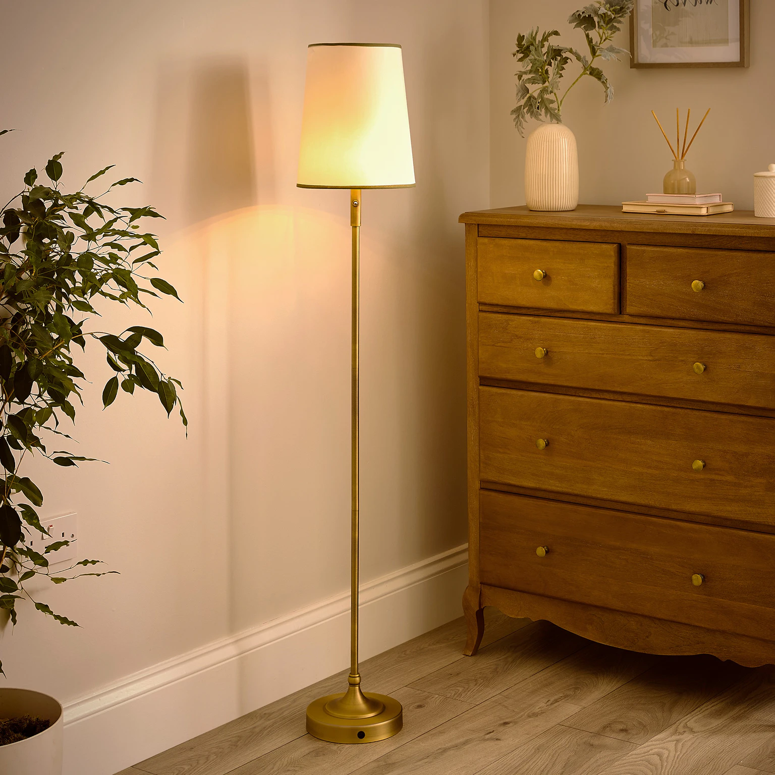 LIGHTING SALE - Get 20% Off | Dunelm