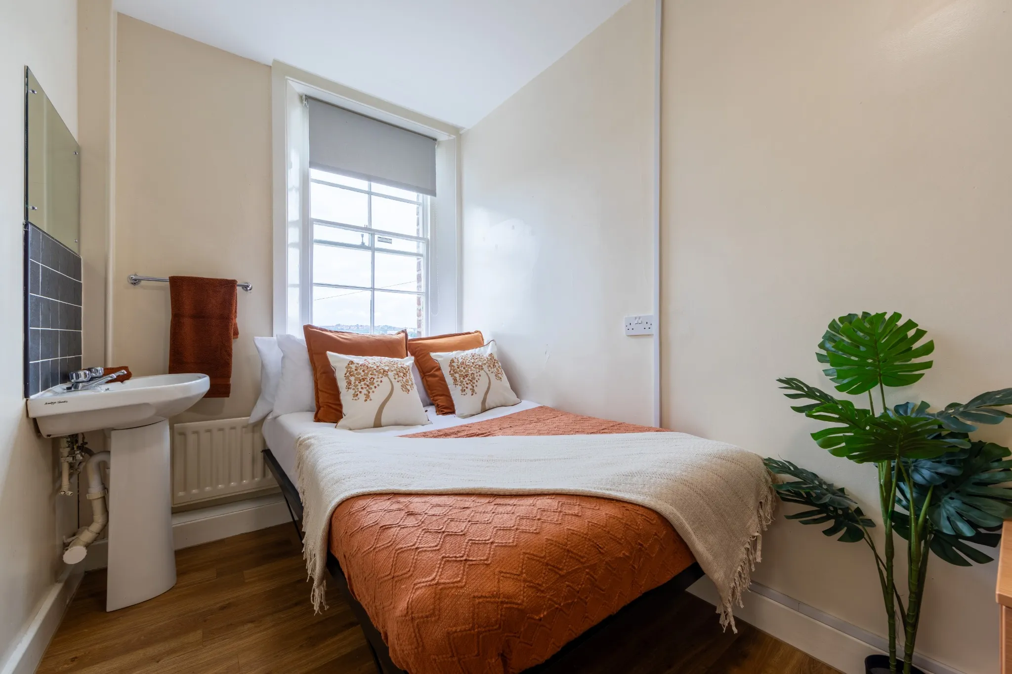 Bronze Non Ensuite | Garth Heads Newcastle Student Accom | Dwell UK