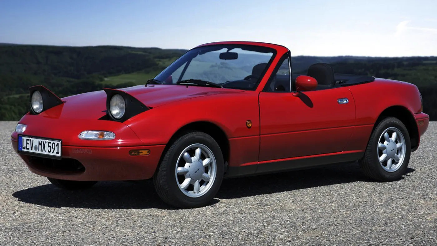The Mazda MX-5: First Car Journal #2 | easyauto123