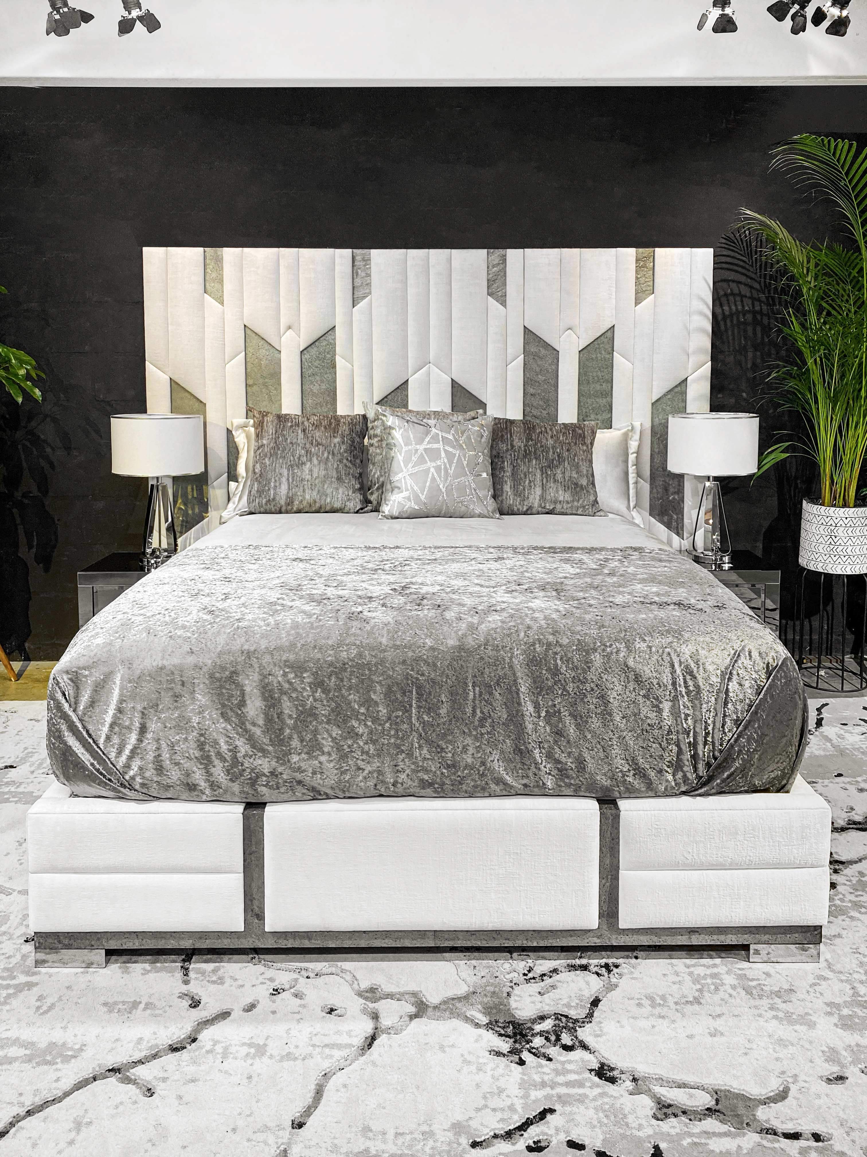 Cama Carrara | Eclipse Design