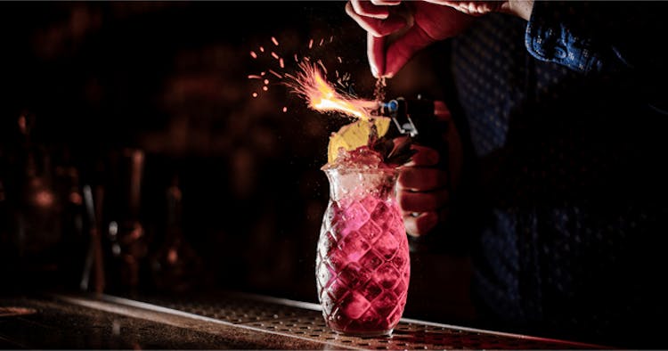 12 Bartender skills that every great bar looks for | SC Training