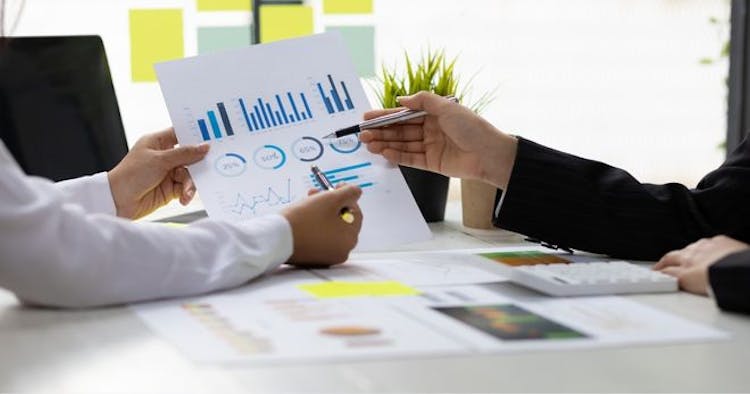 Top 12 examples of HIPAA breaches | SC Training