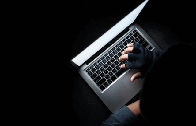 10 Compliance issues at work (and how to tackle them) | SC Training