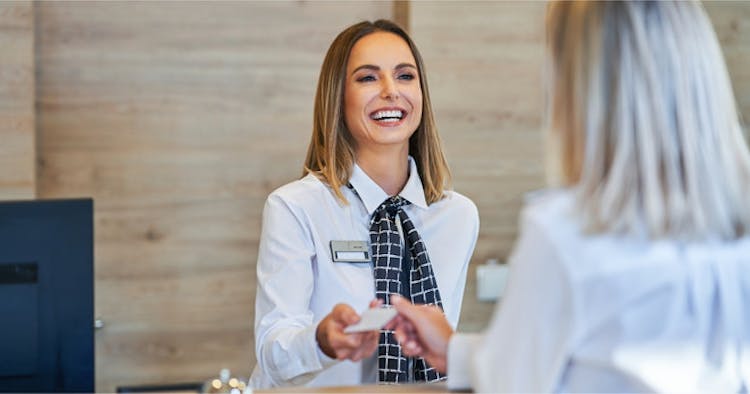 12 Effective service standards examples for your team | SC Training