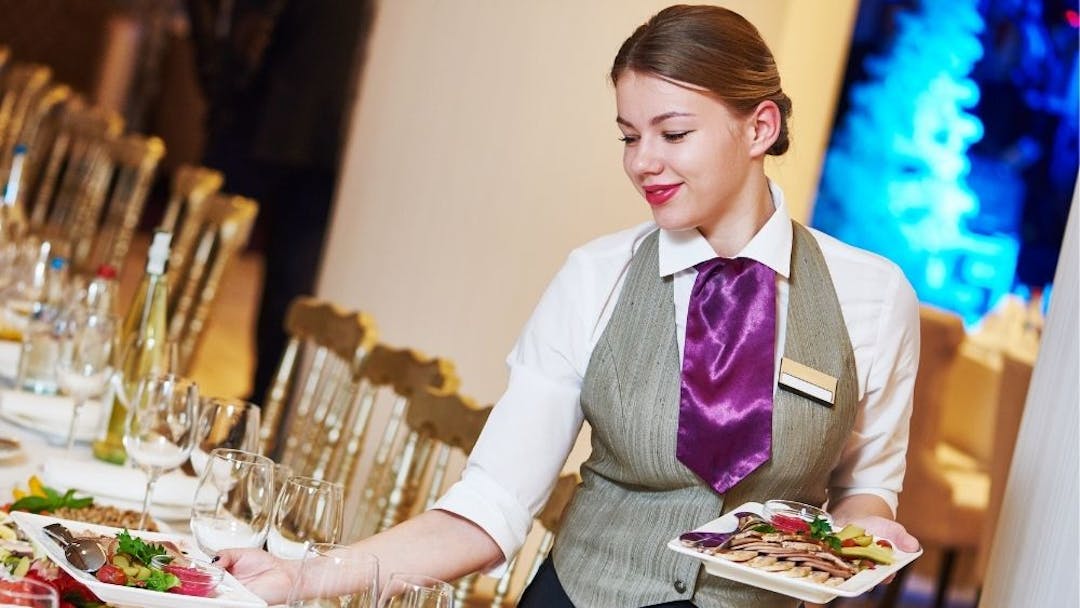 10 Recommended food and beverage training courses | SC Training