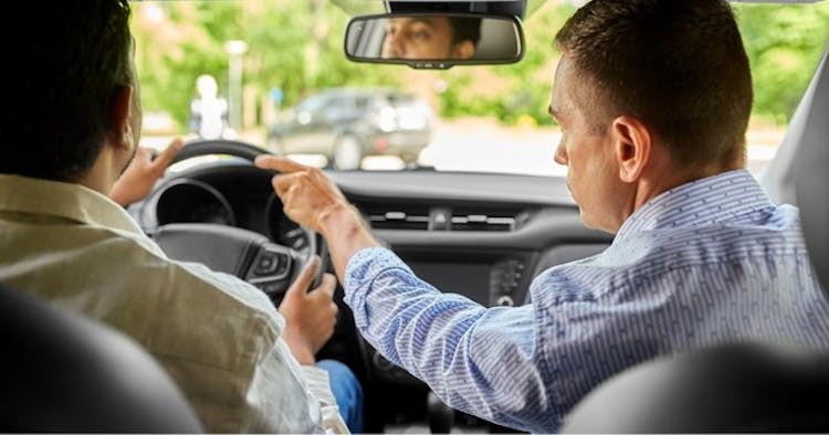 10 Essential safe driving tips for employees | SC Training