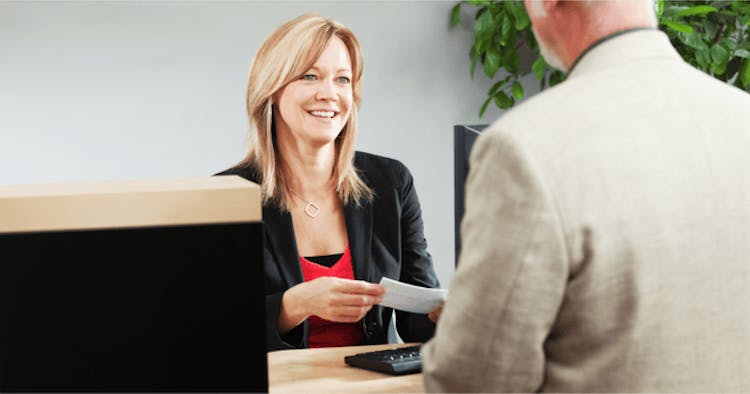 12 Essential Front Office Training Topics for 2025 | SC Training