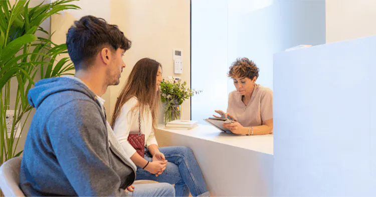 12 Essential Front Office Training Topics for 2025 | SC Training