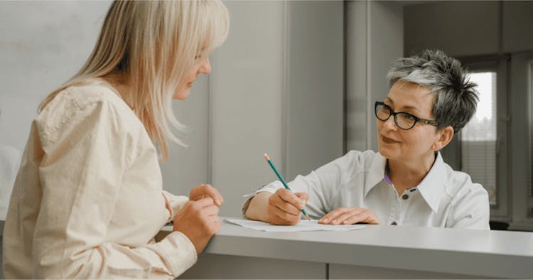 12 Essential Front Office Training Topics for 2025 | SC Training