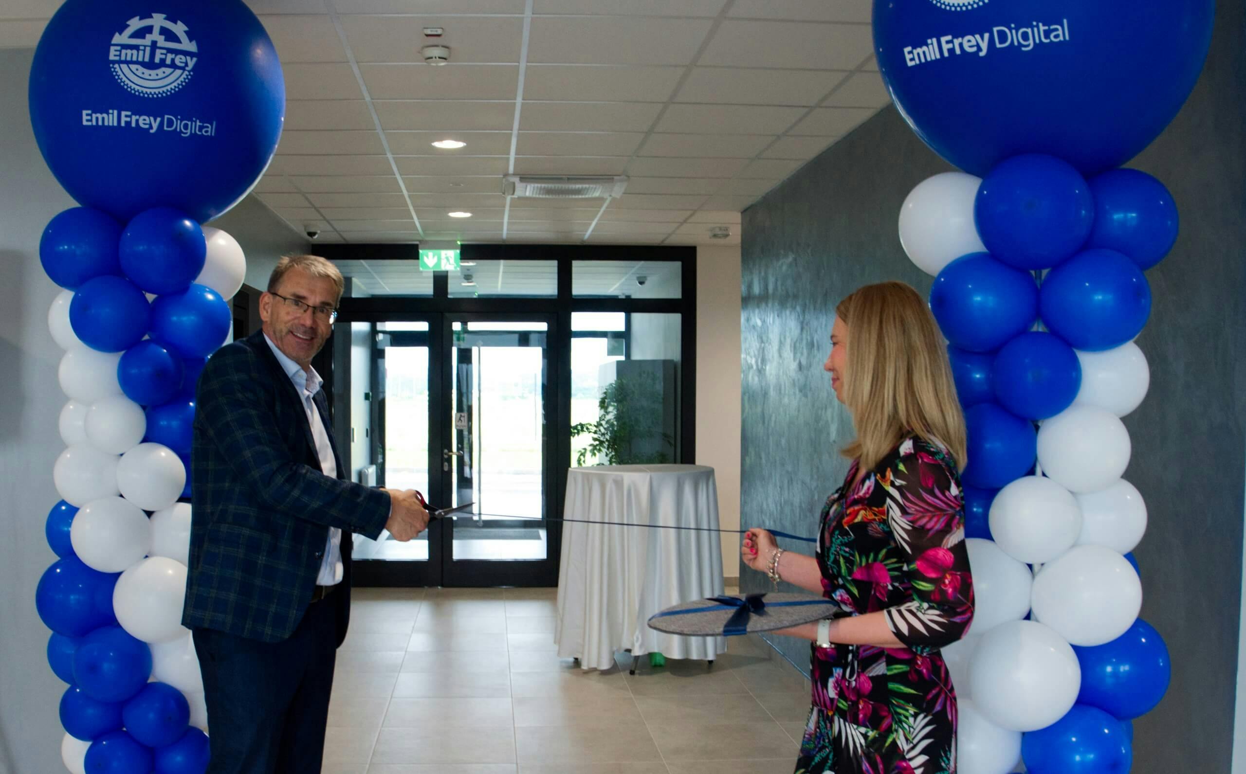 Big day at Emil Frey Digital: We throw a party as we move into our new ...