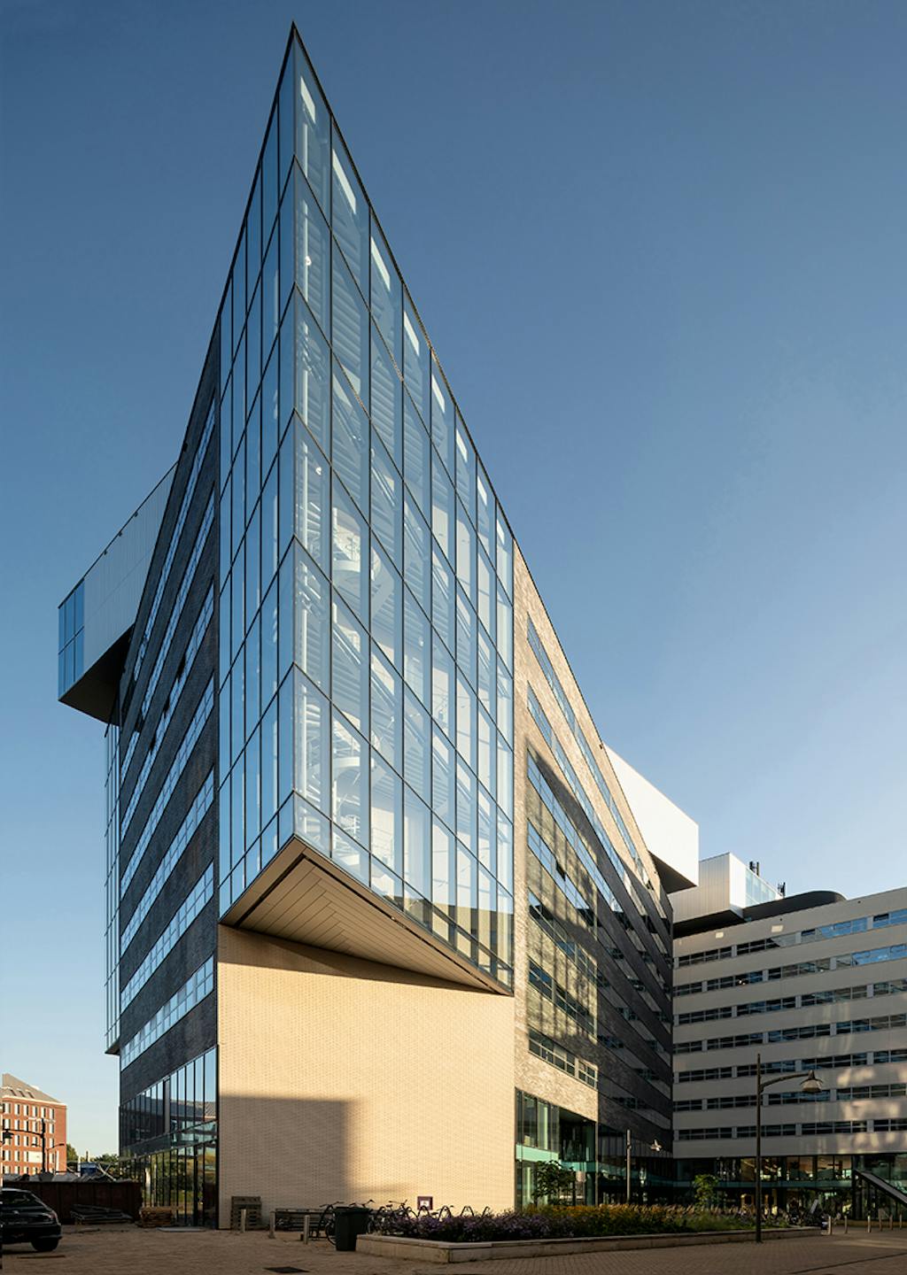 Neem contact met ons op | Elevation Group