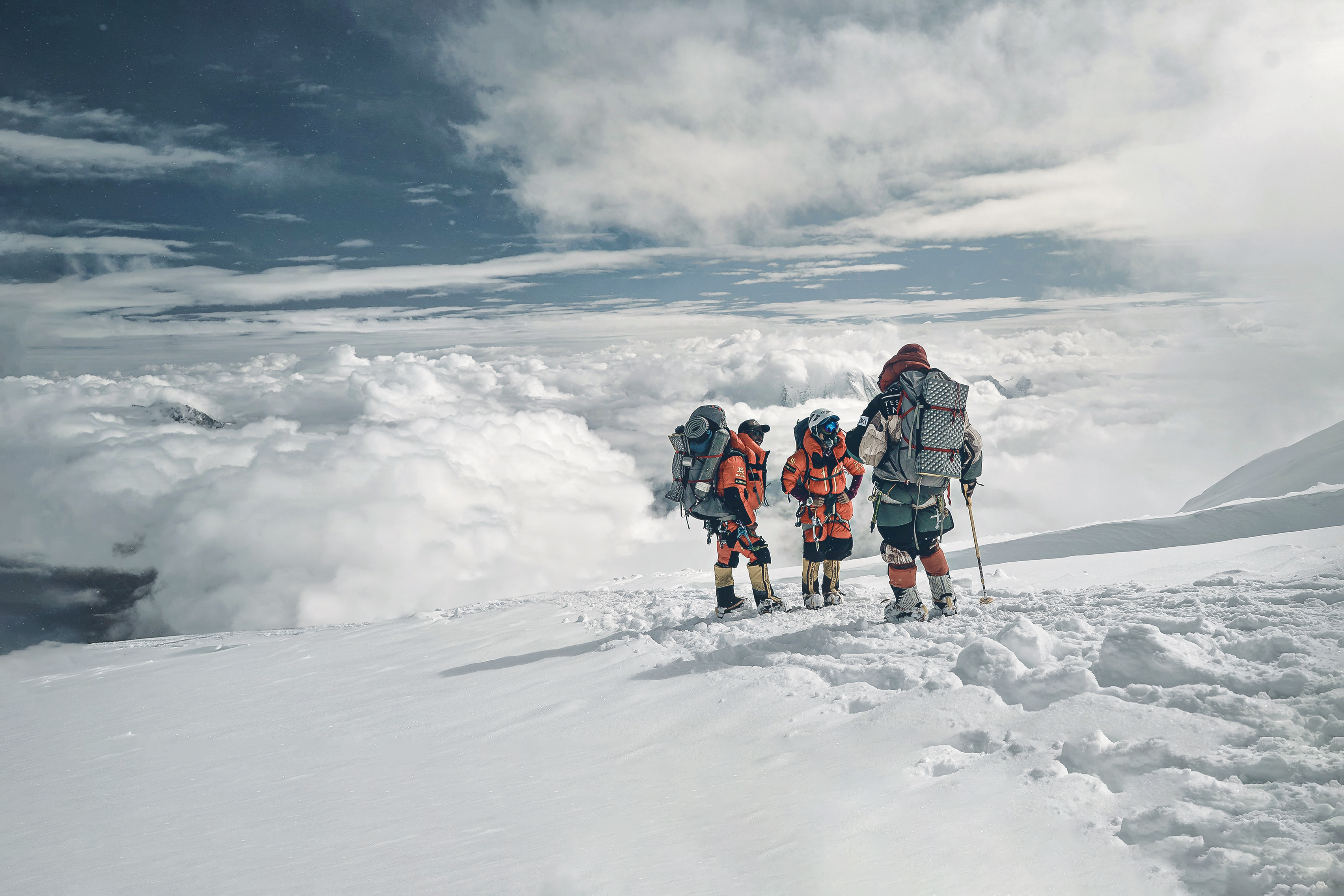 Training | Sharing our knowledge, developing your skills | Elite Exped