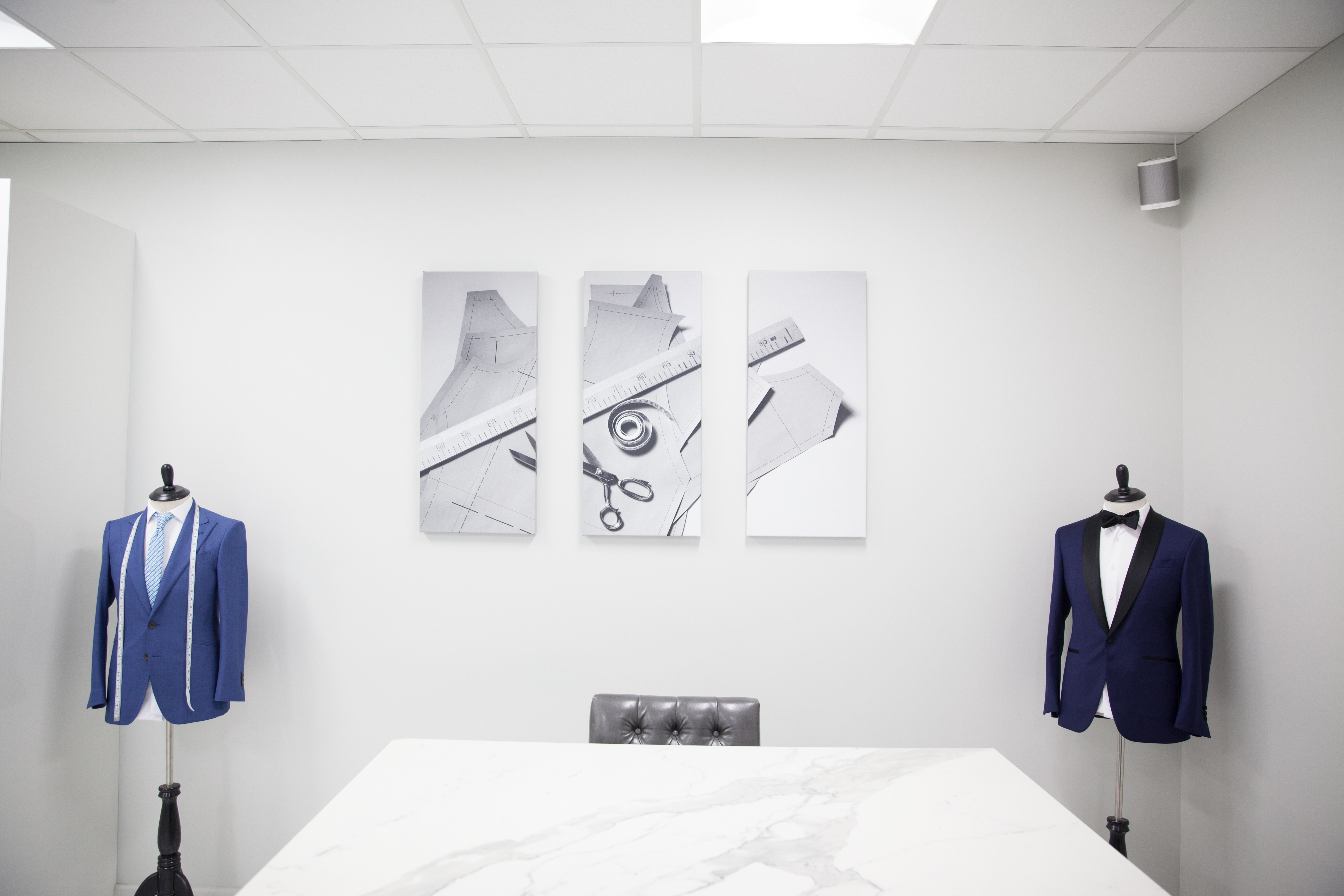 Enzo Custom | When to wear a tuxedo and when to wear a suit