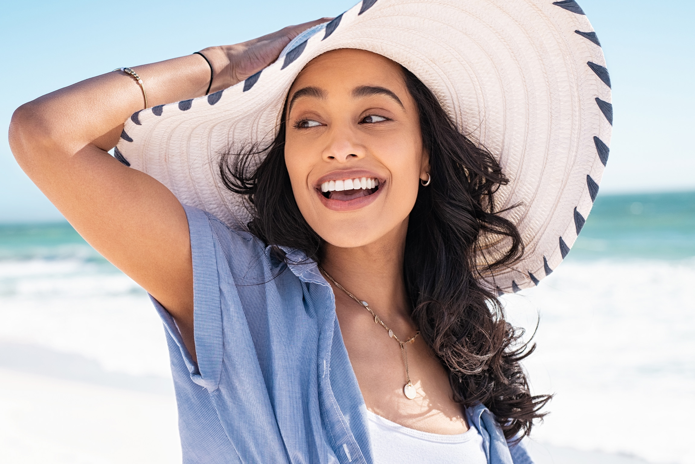Top 5 Hacks to Protect Hair & Hair Color from the Sun