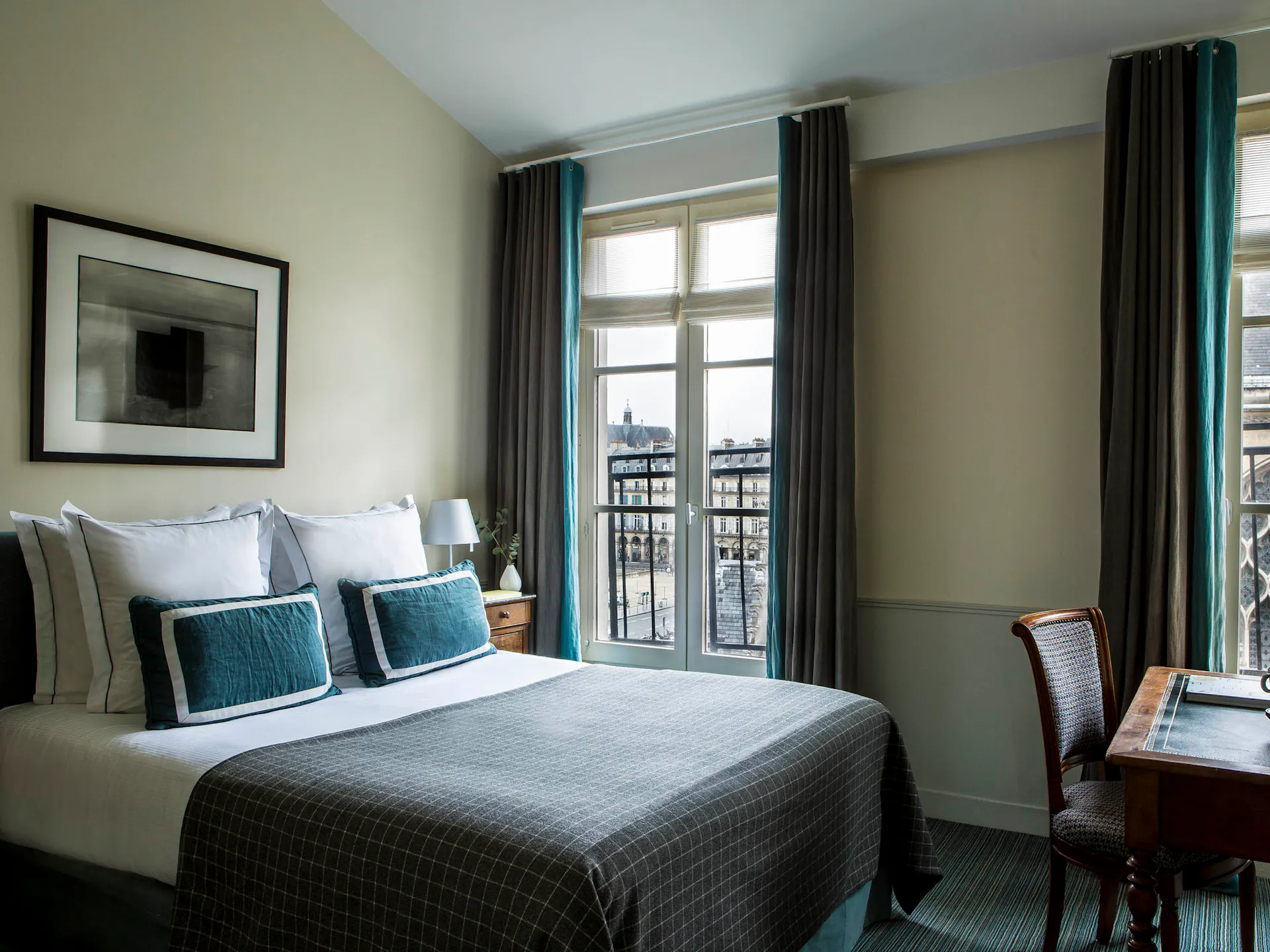 Duplex Louvre Room - 4-star Hotel de la Place du Louvre, Paris center