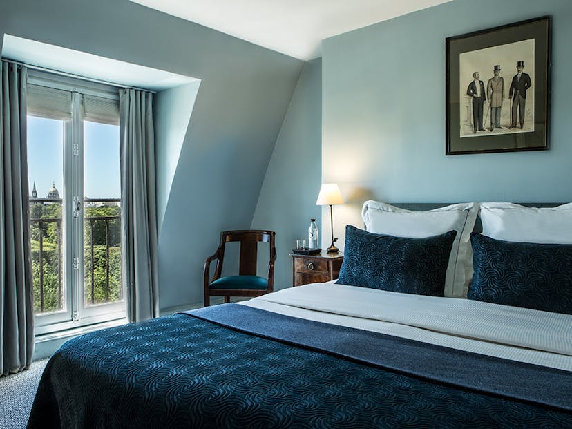 Deluxe Room - View of Paris- Hotel Brighton 4 étoiles Paris 1