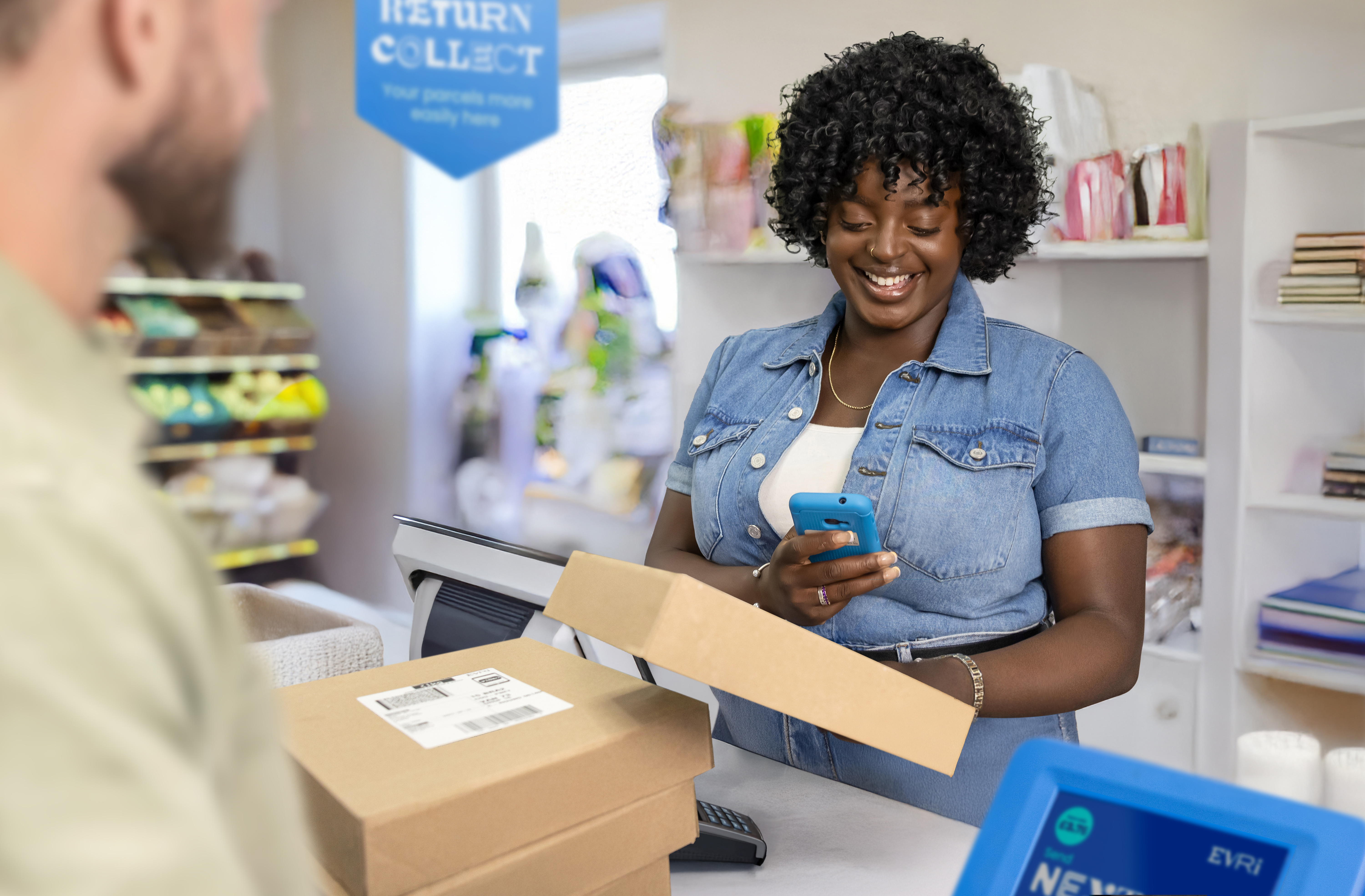 How to send an international parcel | Evri