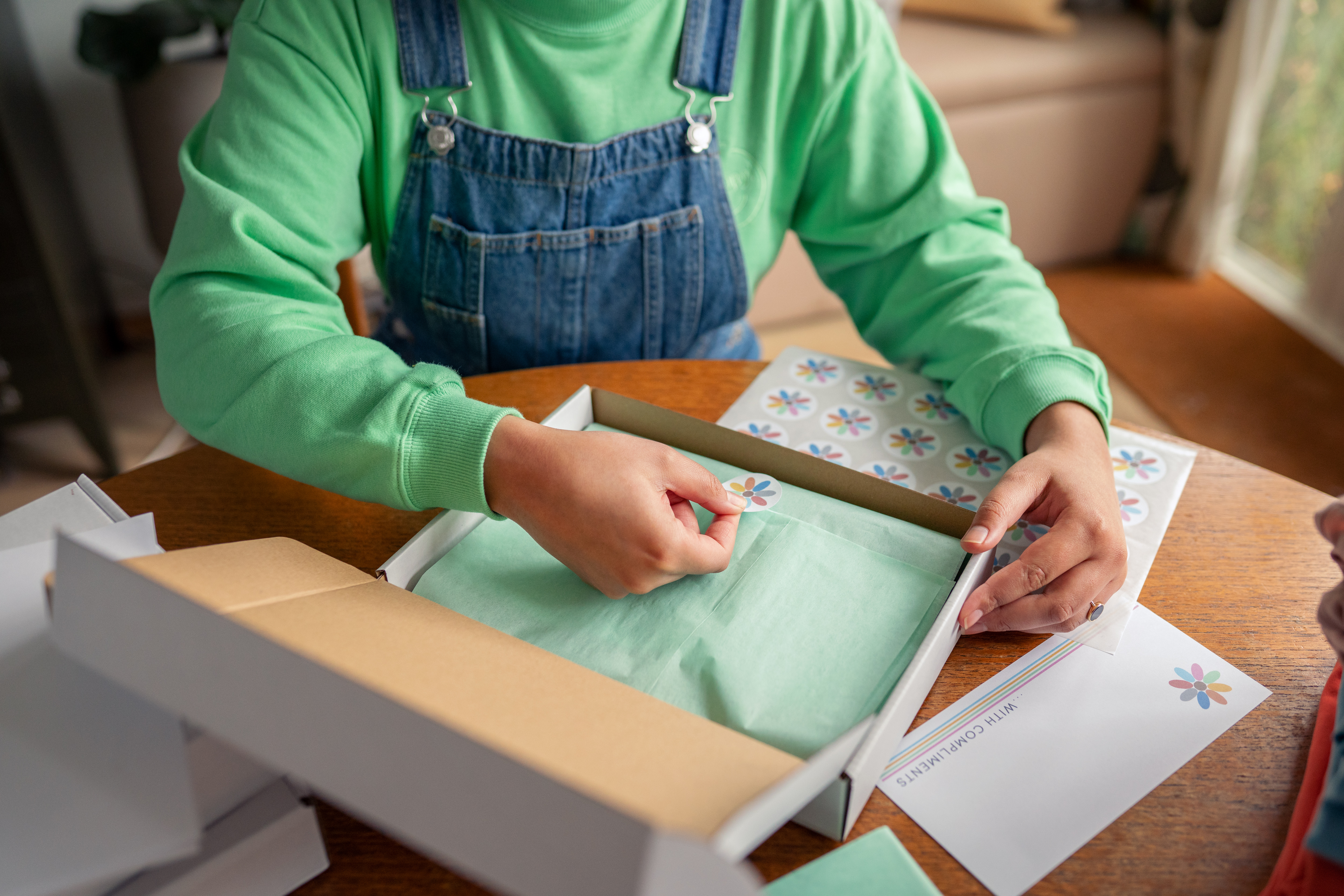 How to Set Up Domestic Shipping for Your Business | Evri