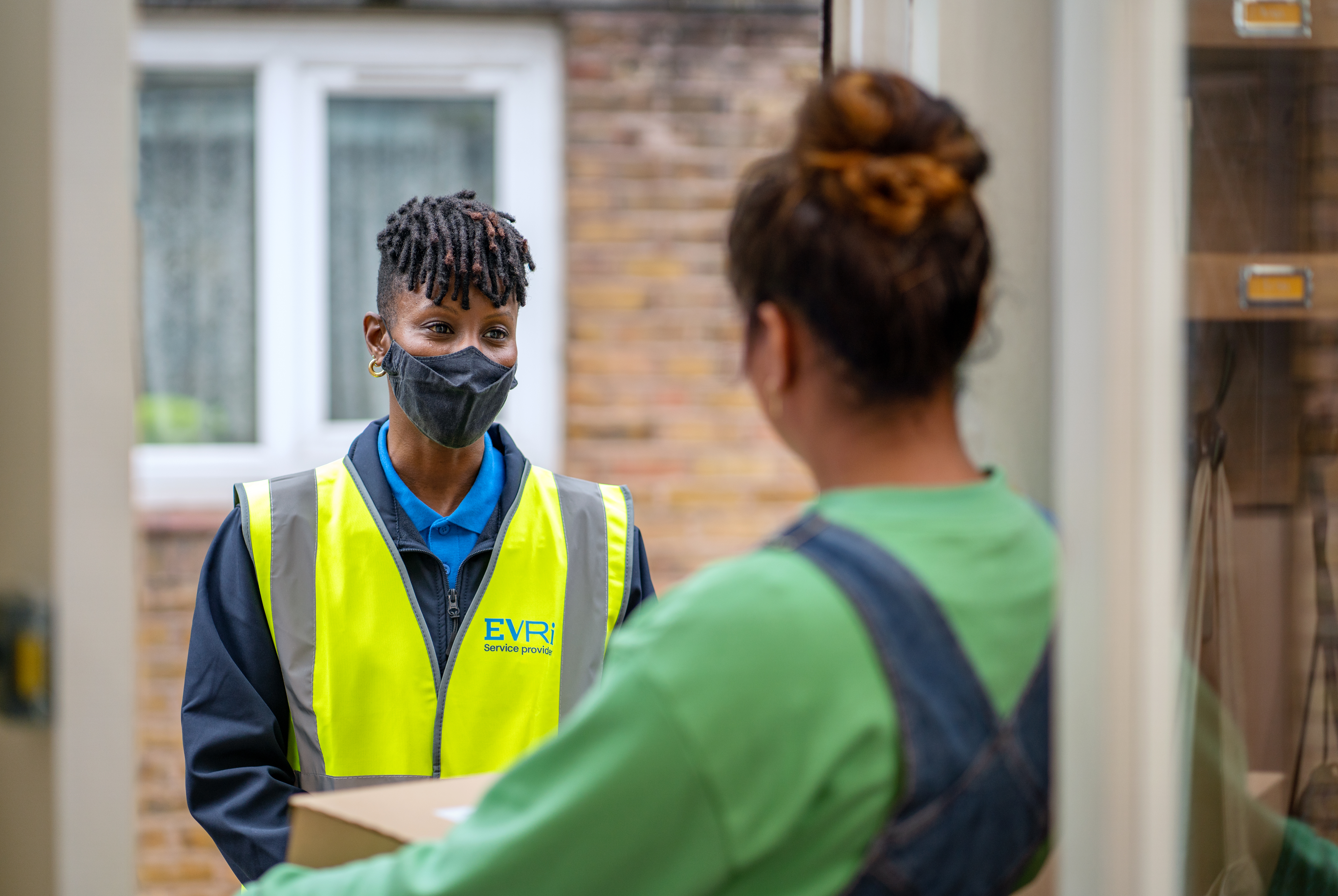 Sunday Parcel Courier & Delivery Service | Evri