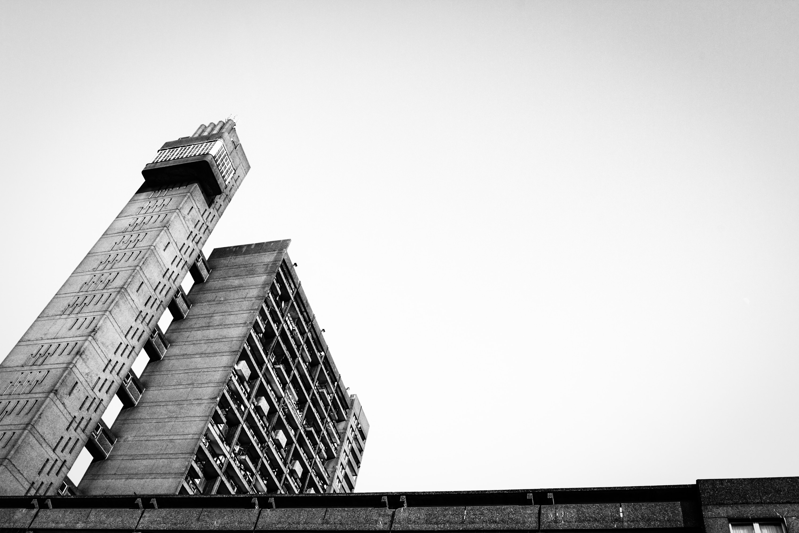 Trellick Tower | Exceptional ALIEN