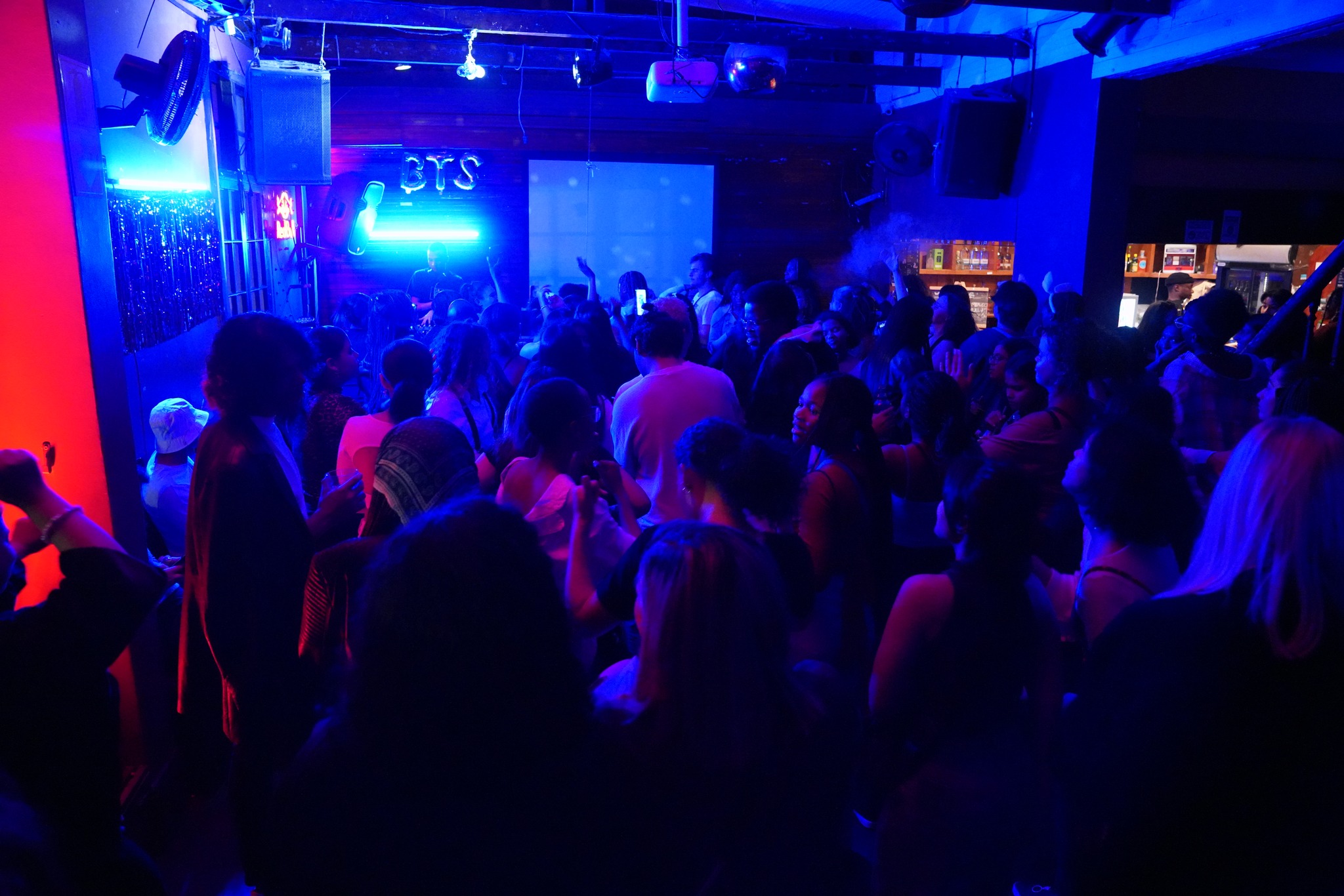 The Waiting Room | Exceptional ALIEN