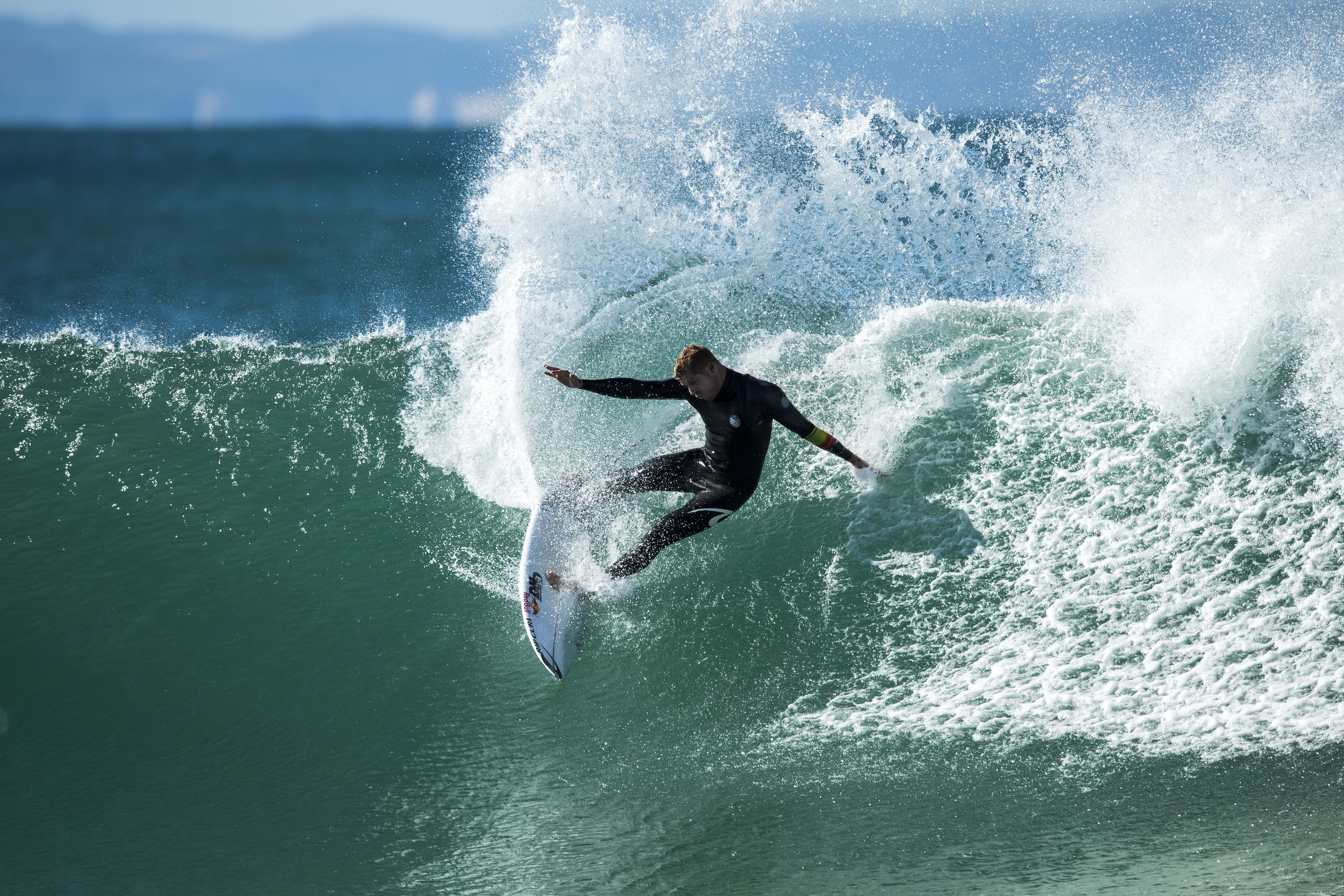 Jeffreys Bay with Mick Fanning | Mick Fanning | Exceptional ALIEN