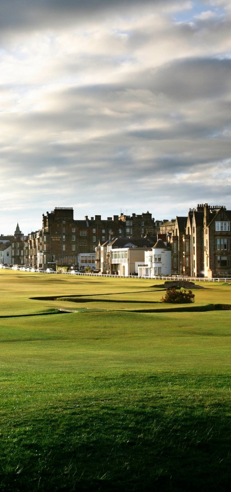 Best Castle Stay in Edinburgh | Eden Club + Exclusive Resorts