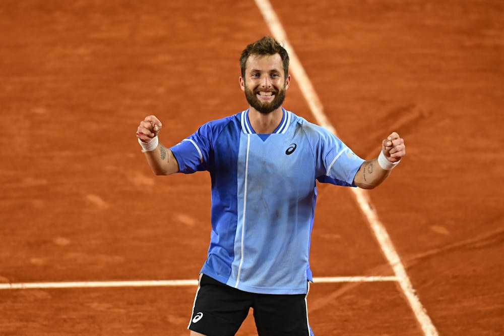 Moutet régale et s'offre un premier huitième ! - Roland-Garros - Le ... Moutet régale et s'offre un premier huitième ! - Roland-Garros - Le ...
