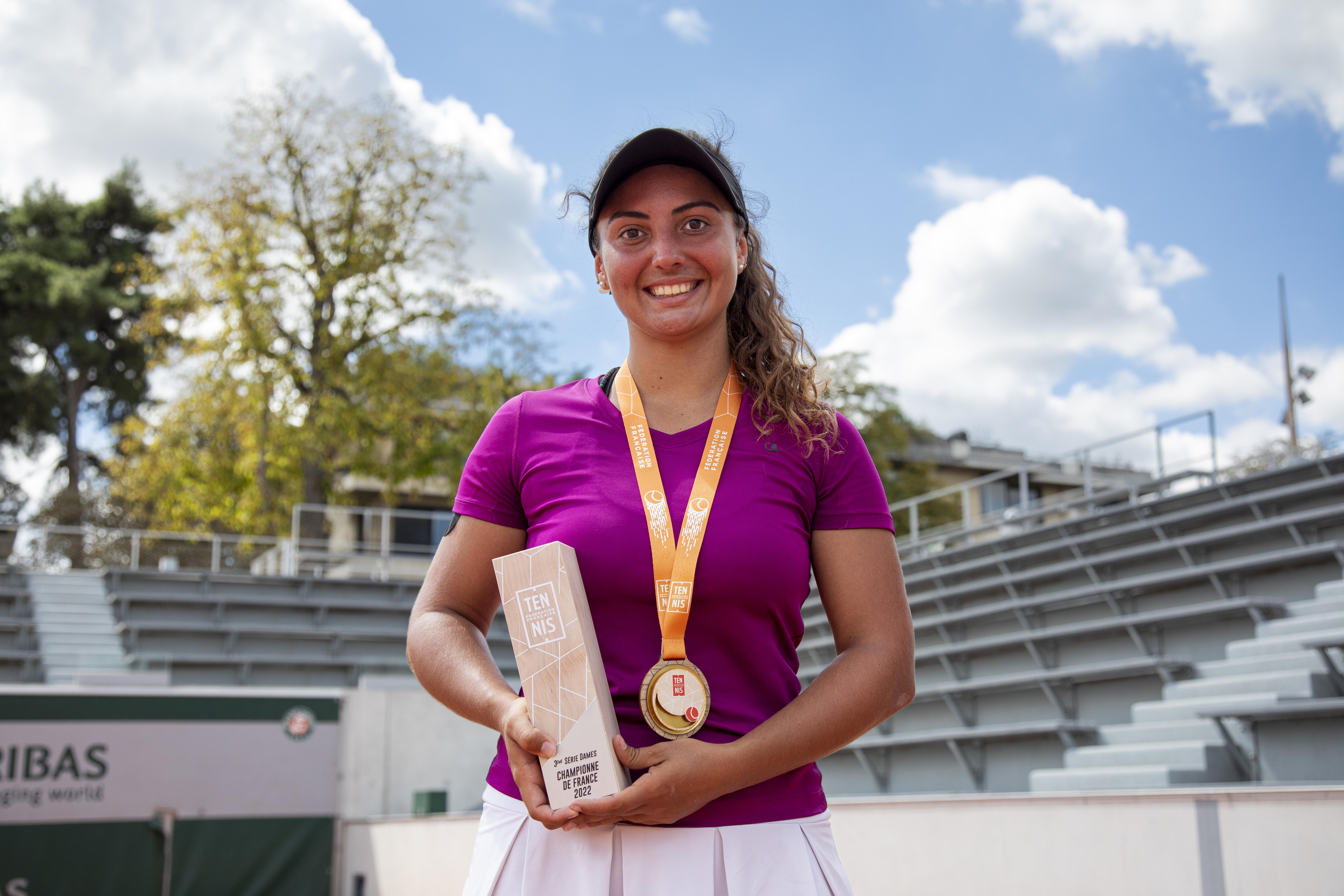 3e série : Julia Radin, le tennis dans la peau | Fédération française ...