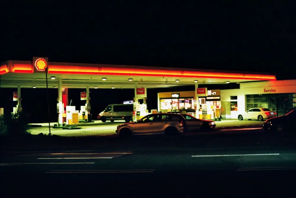 How Petrol Stations Work And Other Car Filling Tips Findandfundmycar How Petrol Stations Work And Other Car Filling Tips Findandfundmycar