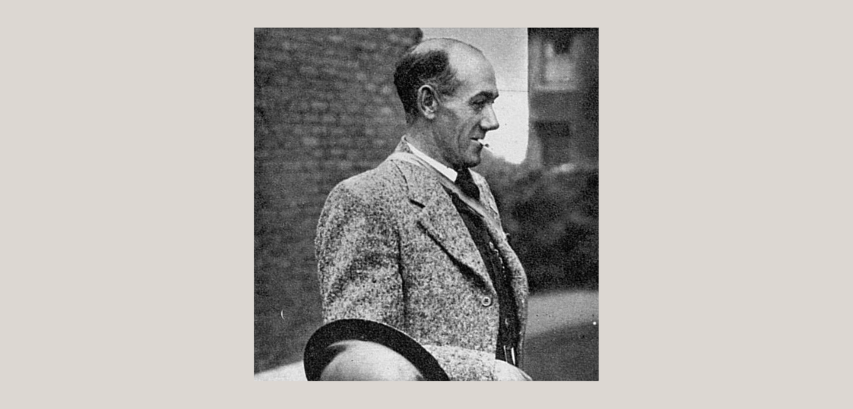 The brave WW2 air raid warden who rescued a blind woman | Findmypast.co.uk
