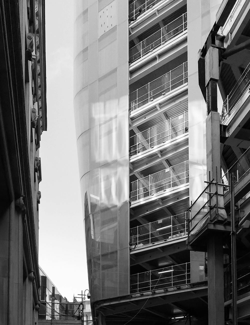 One Angel Court in the City of London Tops Out