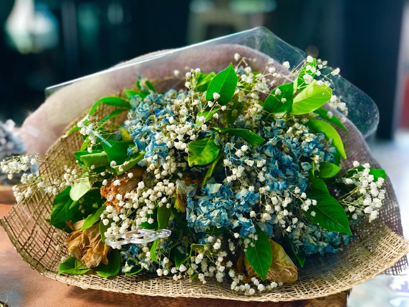 How to Send Flowers to Someone: Order Beautiful and Bright Floral ...