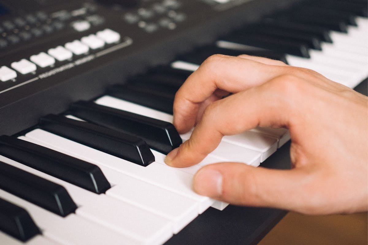 Proper Piano Technique | flowkey