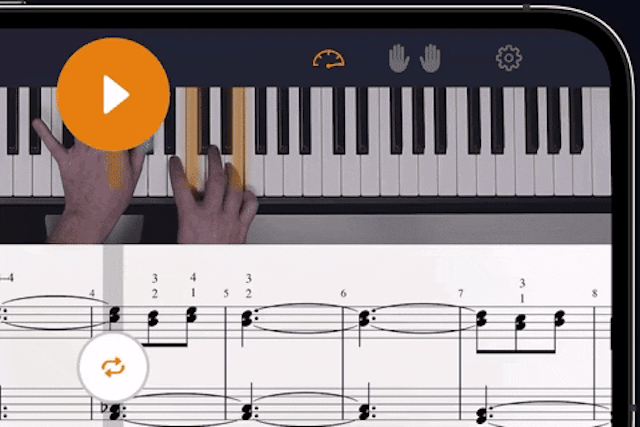 両手でピアノを弾けるようになるには？ | flowkey